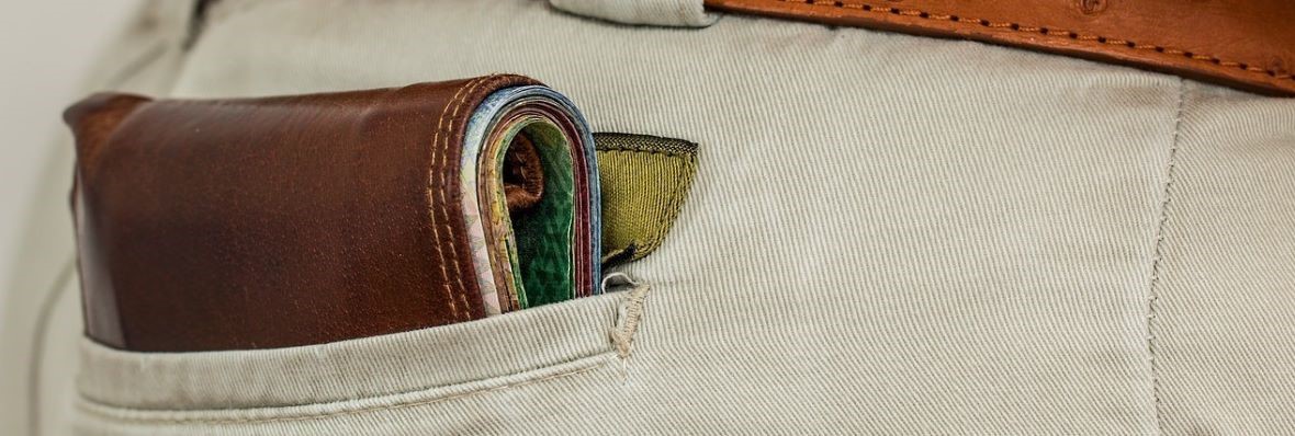 HOW TO OUTSMART PICKPOCKETS